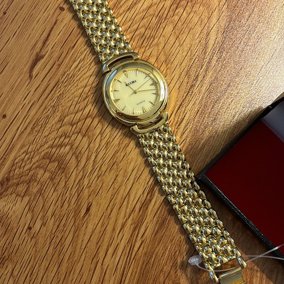 Becora | Accessories | Nwt Becora Timewear Gold Watch | Poshmark